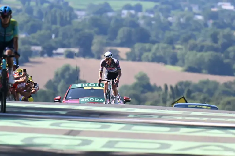 Sports director Roodhooft reluctant to set expectations for van der ...