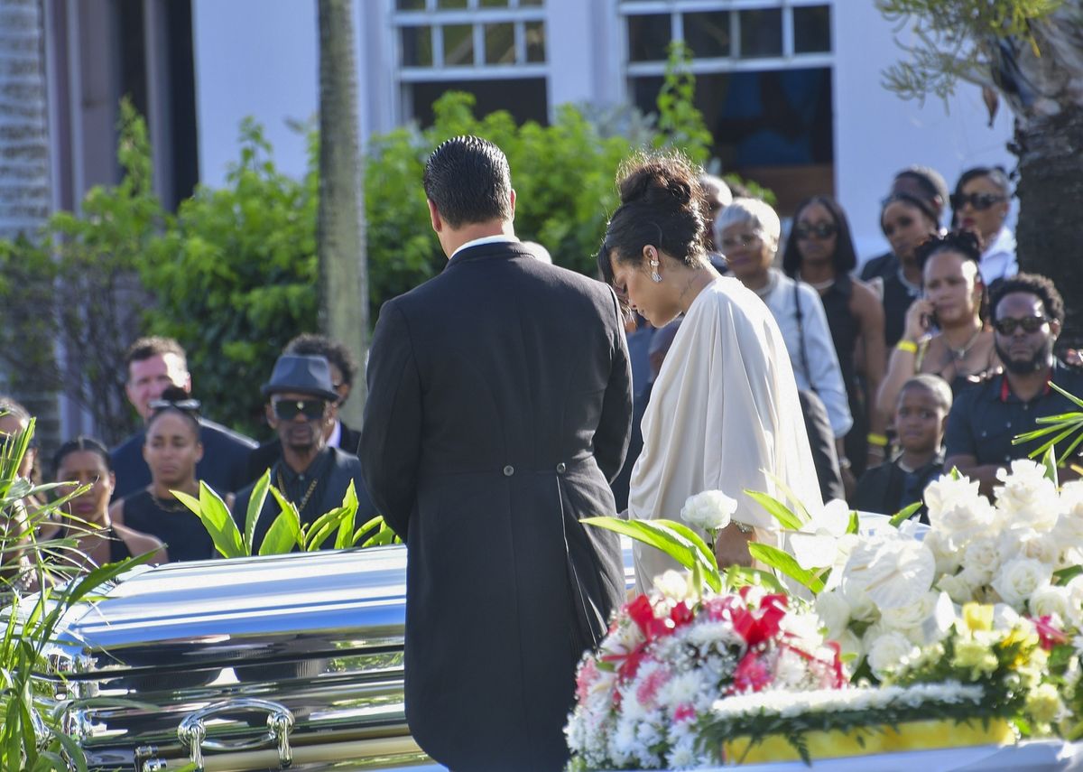 Rihanna returns to Barbados for her father's funeral [PHOTOS]