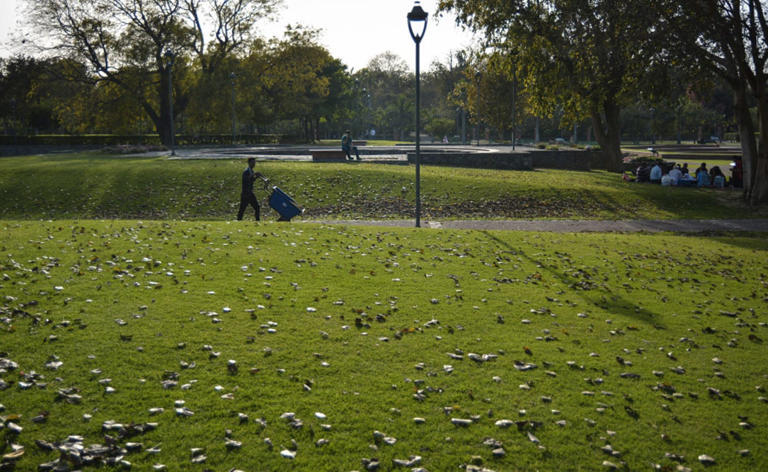 Weather today LIVE: Drastic drop in temperatures keeps Delhi cool