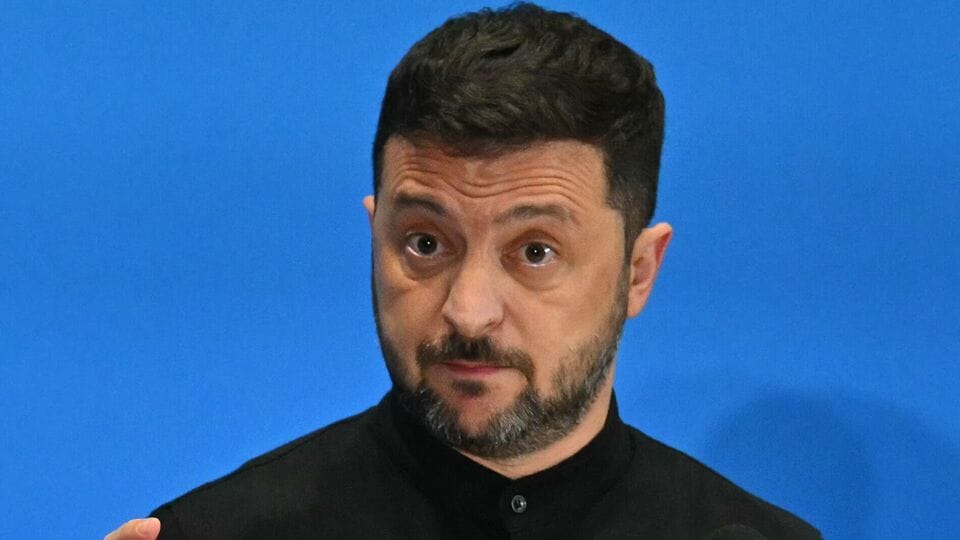 Zelensky presses EU leaders to hand over frozen Russian asset funds for ...