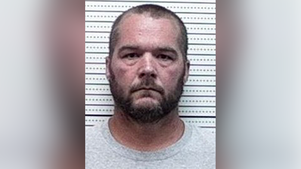 Georgia corrections officer accused of smuggling contraband into Smith ...