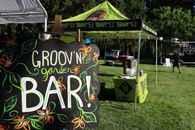 Groov’n in the Garden Returns to Wustum Museum With Music, Art, and Cuisine