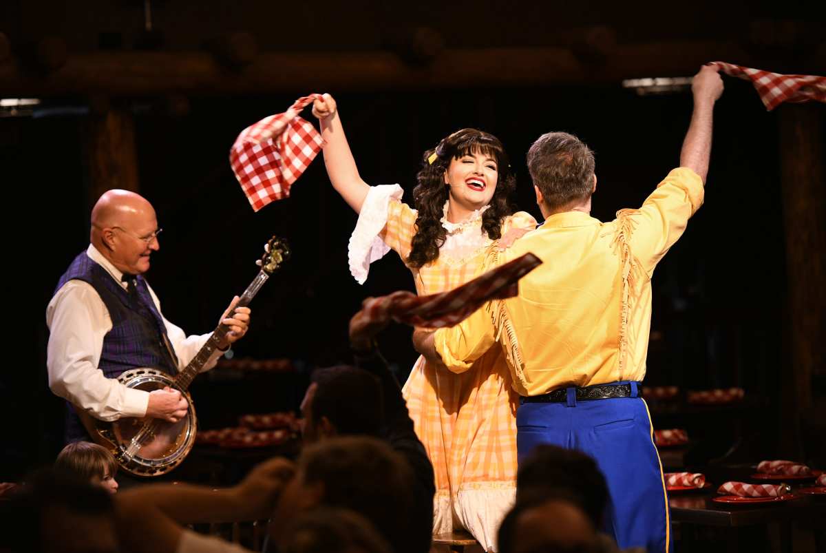Hoop Dee Doo Musical Revue