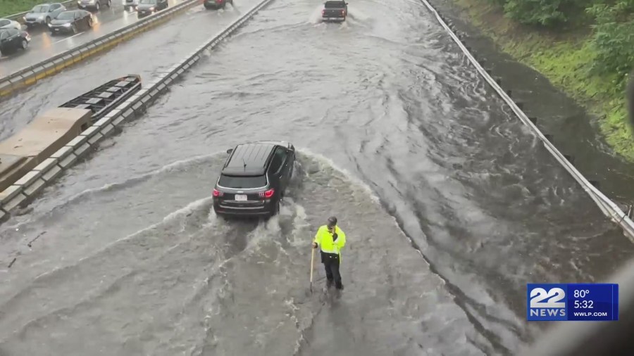 Driving precautions to take in the event of a flash flood