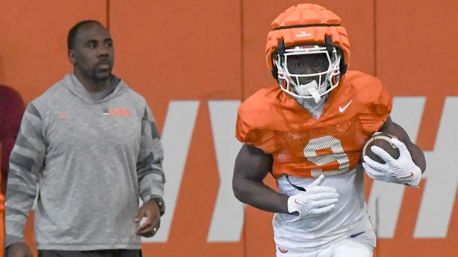 Candidates for Clemson Tigers Starting RB