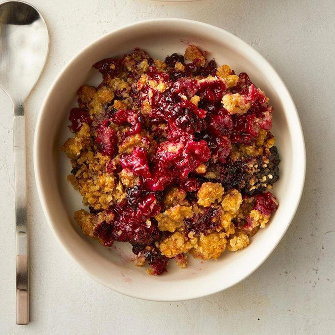 38 Blackberry Recipes for Sweet and Savory Dishes
