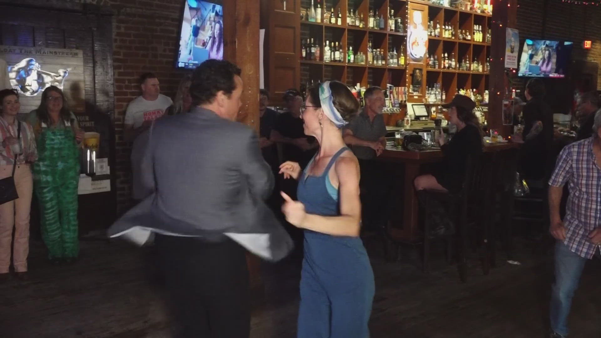 Honky Tonk Thursday: A year-long two-step tradition unites Knoxville ...