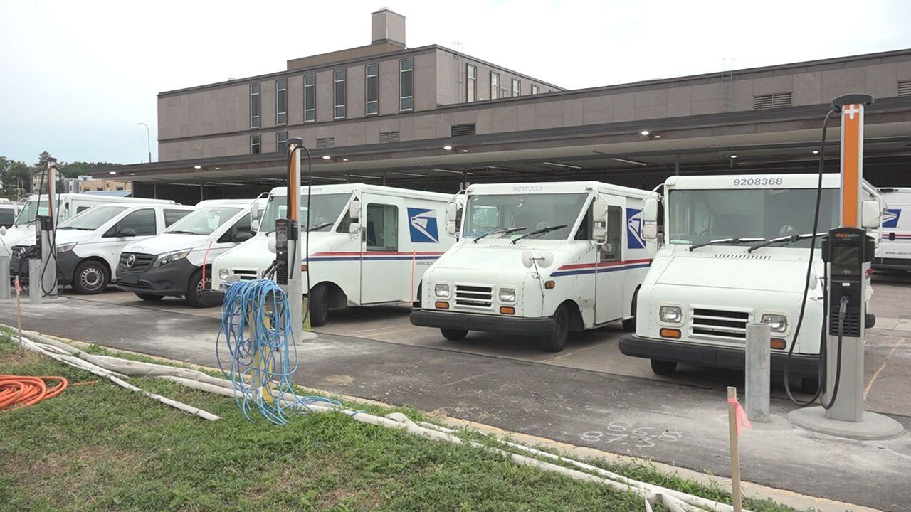 SD postal workers approach uncertainty about new Postmaster General