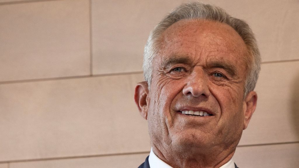 HHS closes loophole unauthorized immigrants use to access benefits