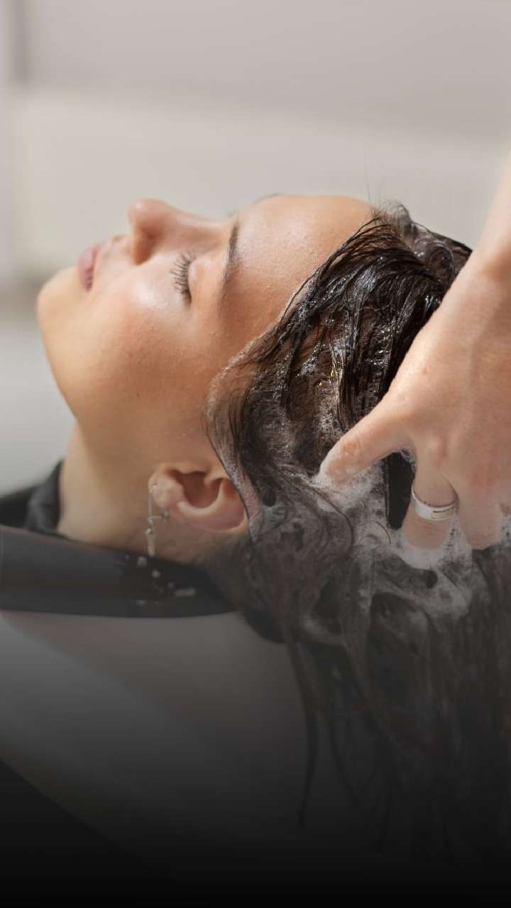 No Time For Hair Wash? Try 5 Hacks To Remove Oil From Hair