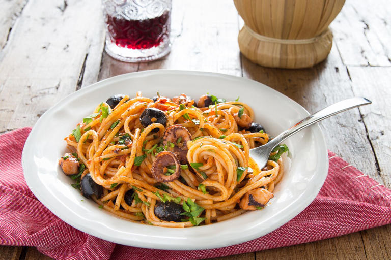 Spaghetti with Octopus Puttanesca