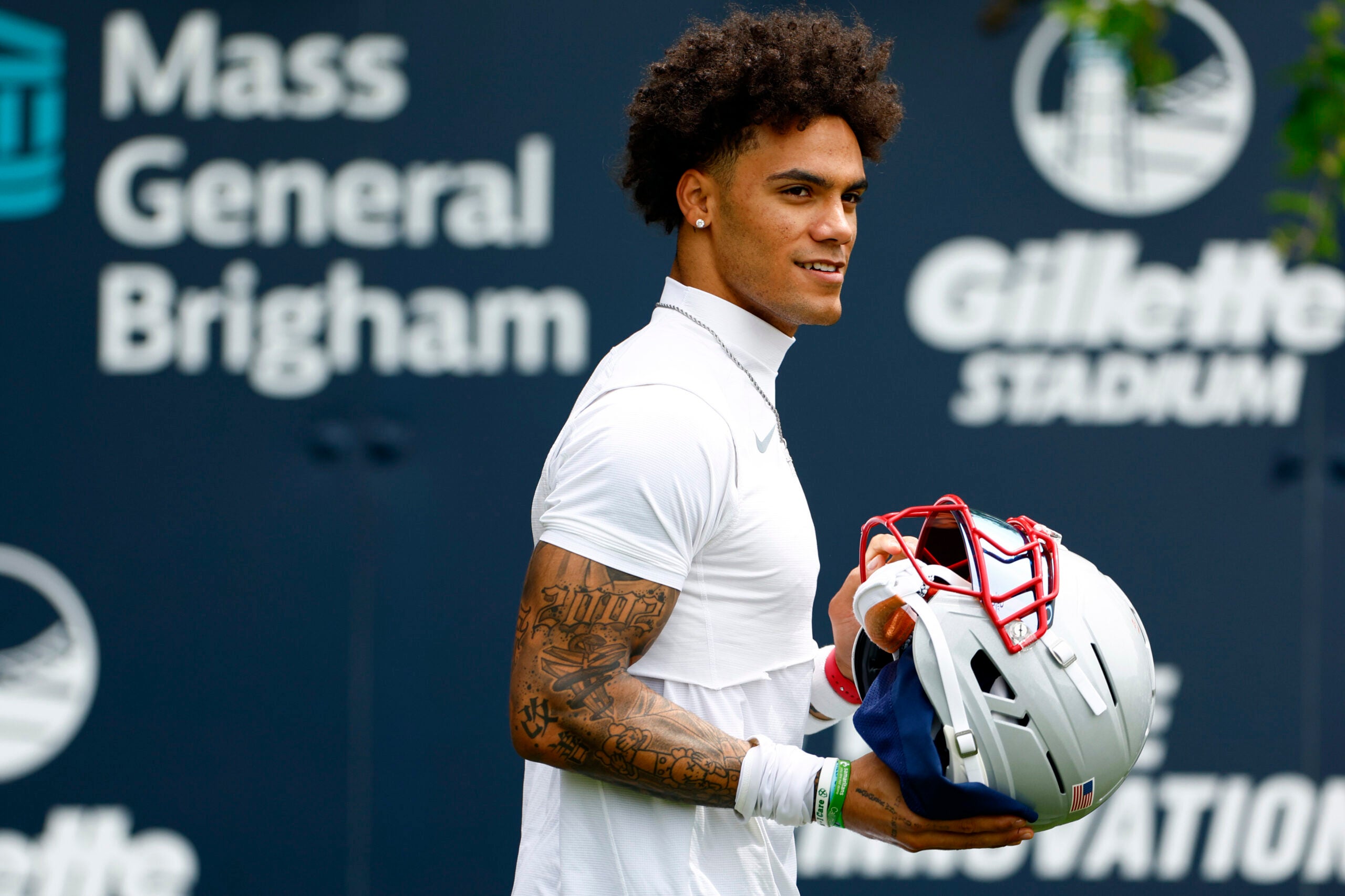 Patriots CB Christian Gonzalez named one of the top 100 players in NFL