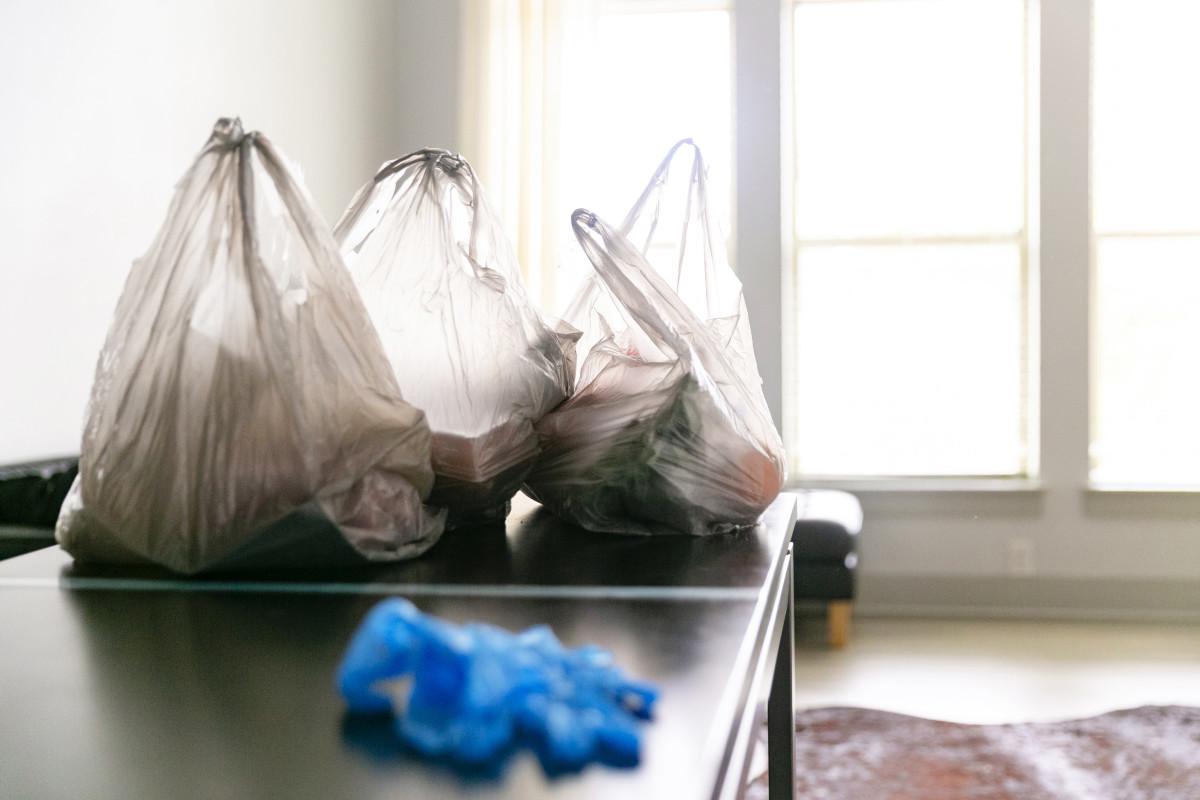 The Super Clever Plastic Bag Trick We Wish We’d Known About Sooner
