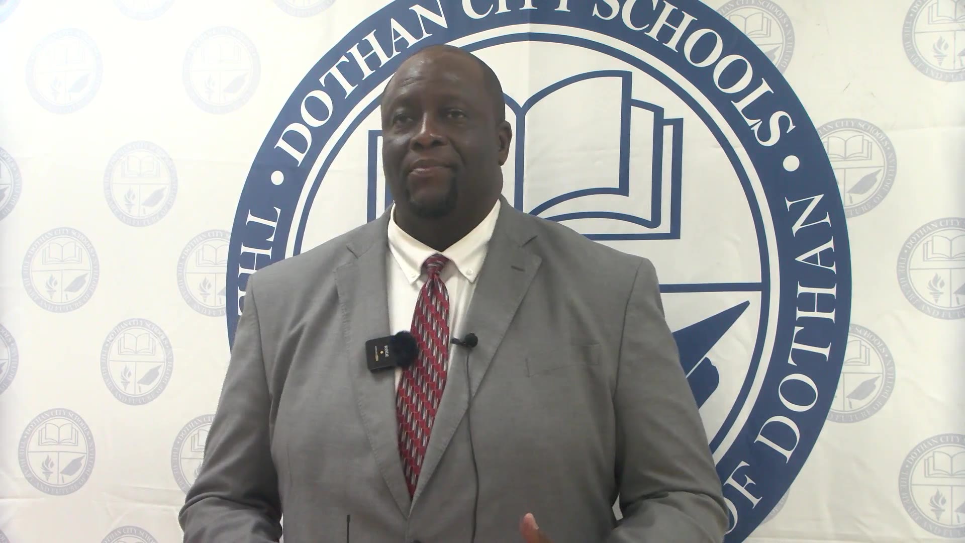 Dothan's new history-making superintendent hopes for bright future in ...