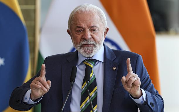 Lula cria comitê para responder a tarifaço de Trump