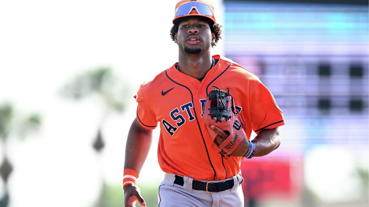 MLB: Astros Call Up Top Prospect to Bolster Infield