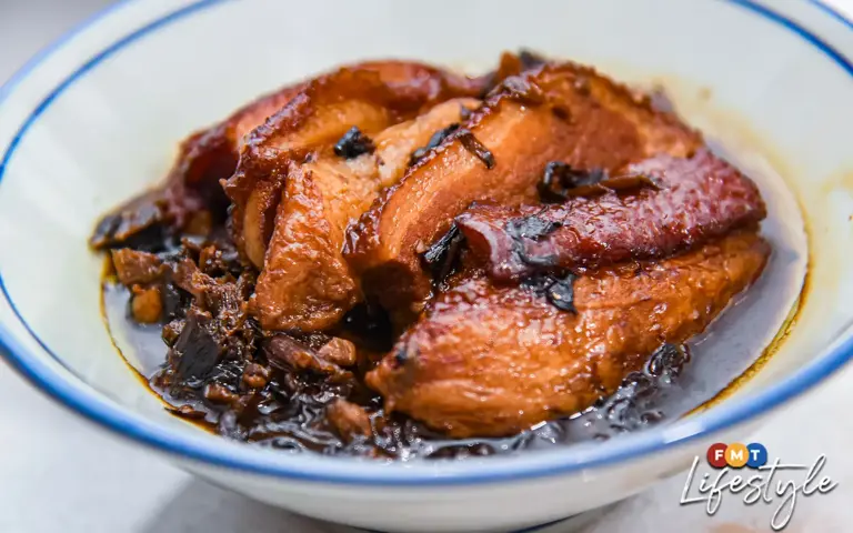 A bridge between two kitchens at Yik Kee Restaurant