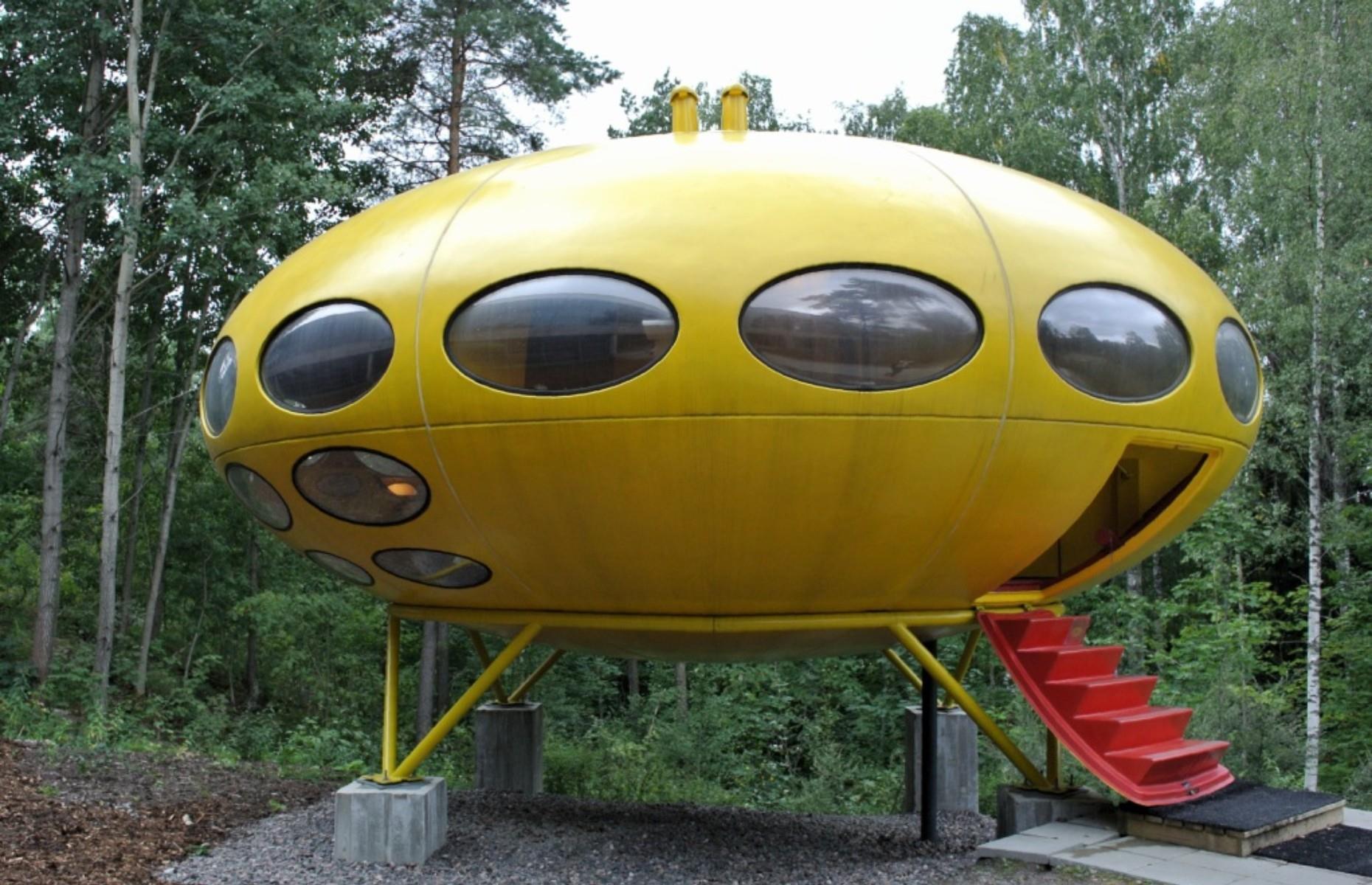 11 futuristic homes that are actually old