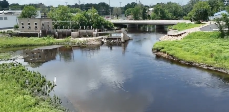 Manawa residents frustrated, demoralized after dam funding fail