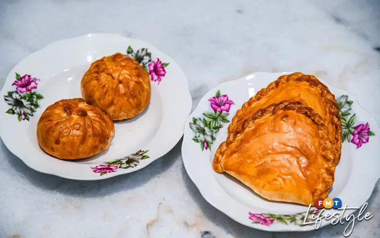 A bridge between two kitchens at Yik Kee Restaurant