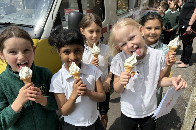 Frome pupils celebrate school’s glowing Ofsted with sweet treat