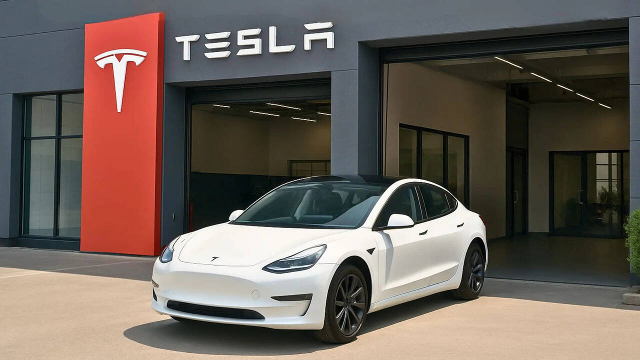 Elon Musk's Tesla To Launch First India Showroom In Mumbai, No Local ...