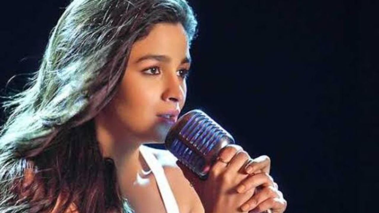 Alia Bhatt, Ayushmann Khurrana and others: These celebs' singing skills ...