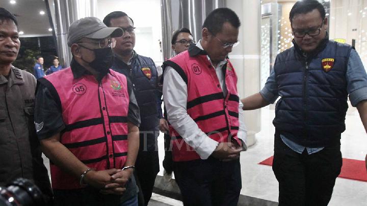 Eks direktur Pertamina didakwa memperkaya Riza Chalid