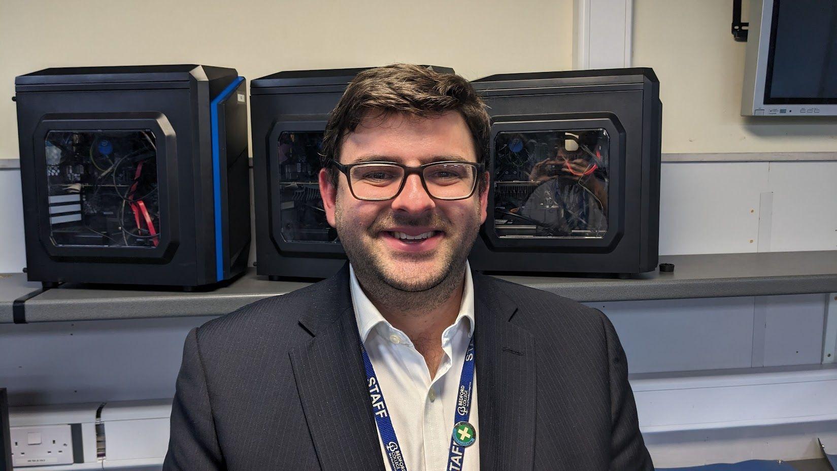 Bedfordshire IT expert turned FE teacher on how he is helping close the ...
