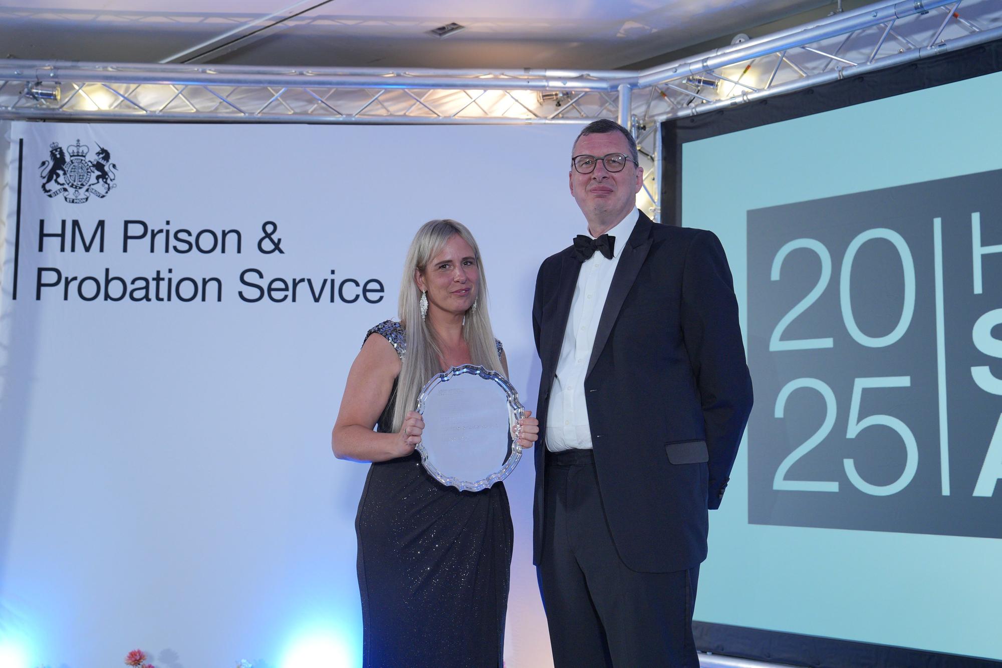 HMP Belmarsh prison officer wins prestigious national award