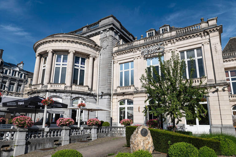 Free ice cream sundaes when temperatures reach 29C in Leicestershire