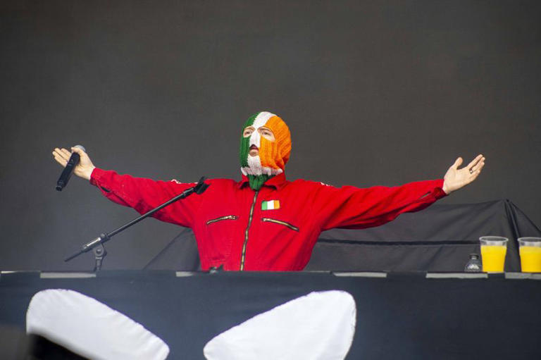 Rules for Kneecap gig in Bristol tonight - including no balaclavas and ...