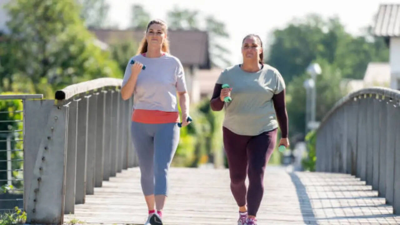 What Happens to Your Body When You Add Weights to Walk