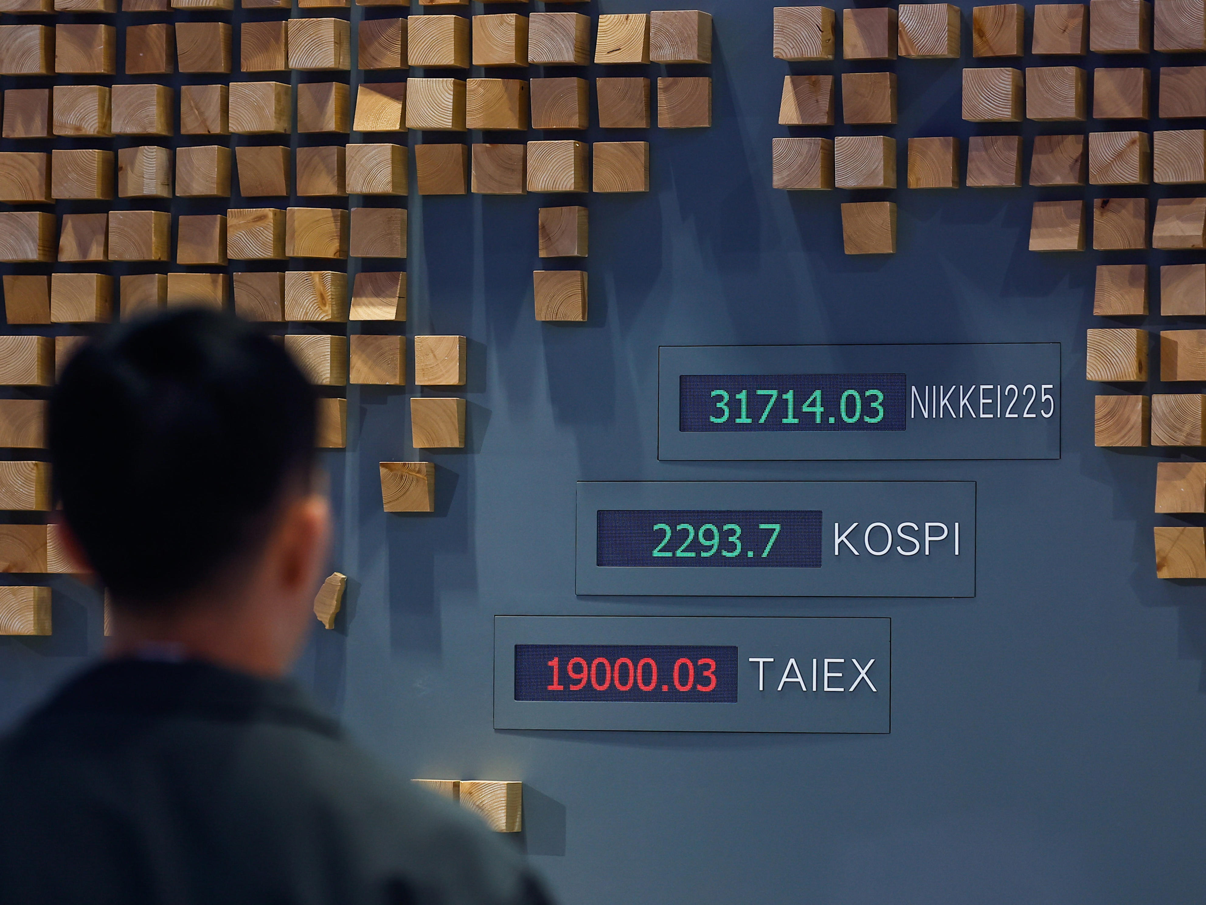 Why Goldman Sachs thinks Trump's tariffs may not be that bad for Asian ...