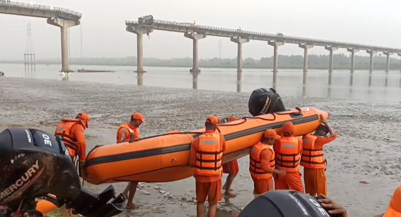 Gujarat bridge collapse: Death toll rises to 19 as injured man dies in ...