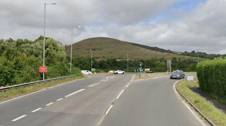Road near Lewes partially blocked after crash: collision affecting both ...