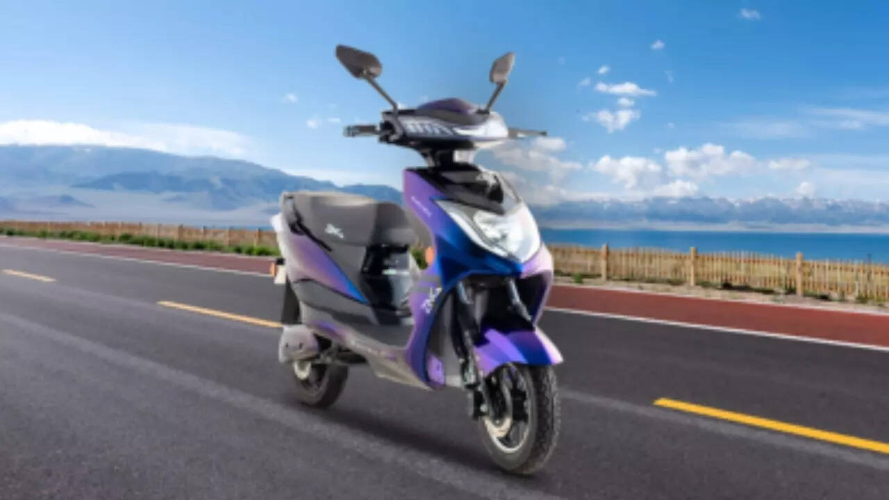 Kinetic's big return story! Three new e-scooters by Kinetic Green