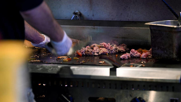 Bradenton Boiler Room reopens with ‘famous steak sandwich' and new ...