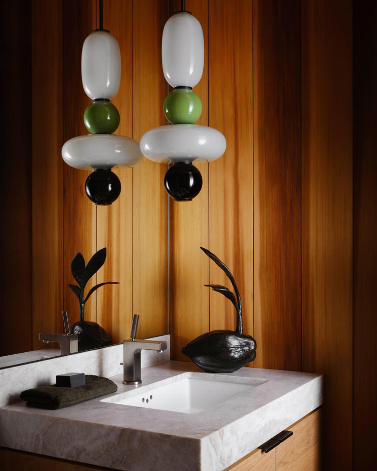 Inside a Sublime and Approachable Island Cottage in Hawaii