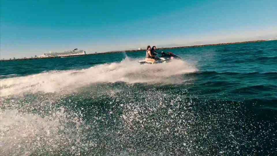 Scaring My Sister with GIANT SNAKE!