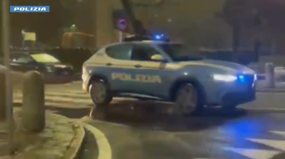 Viale Fulvio Testi, le immagini dell'agguato al 32enne nei video
