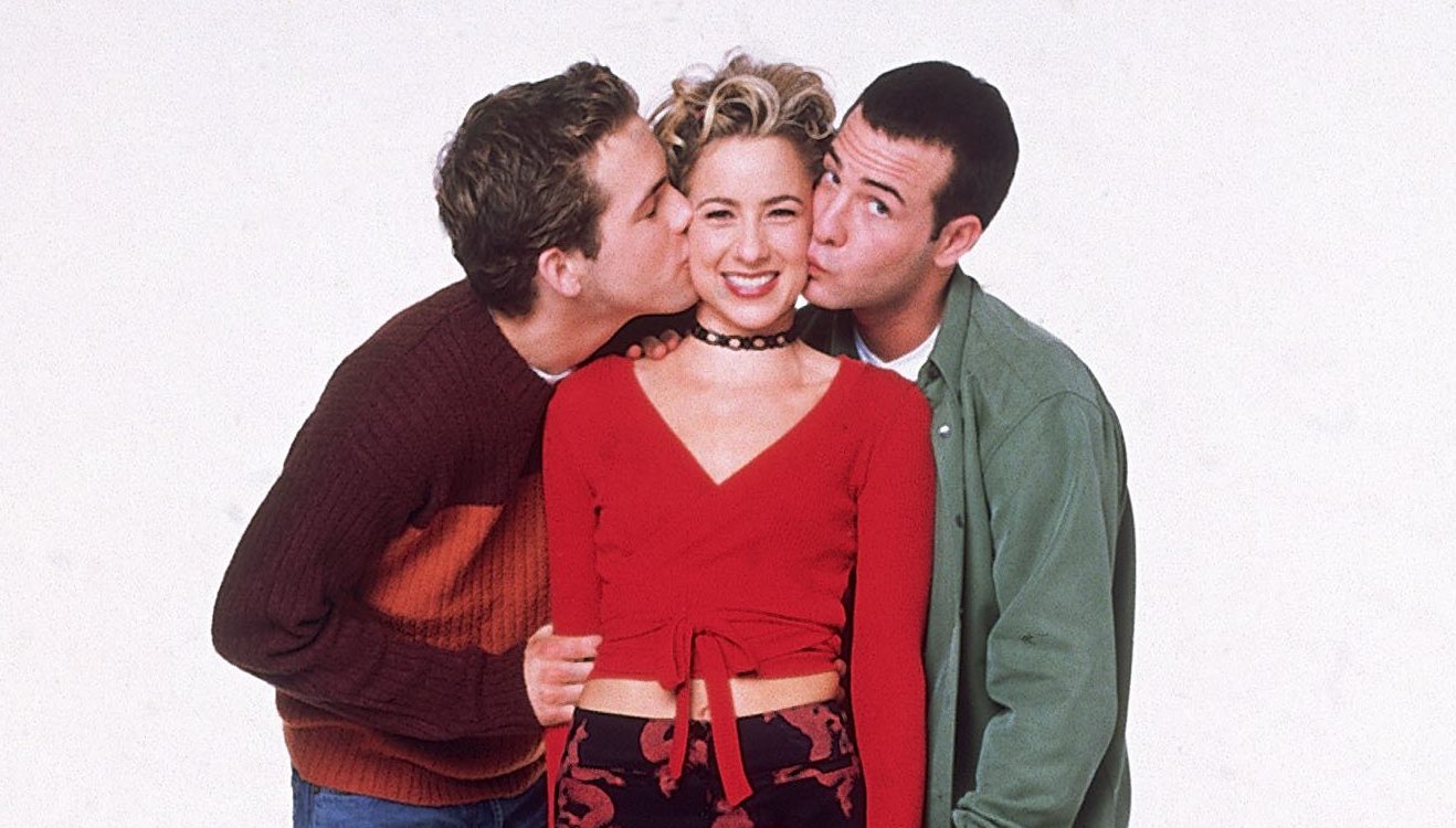 Ryan Reynolds 90s sitcom now streaming for free