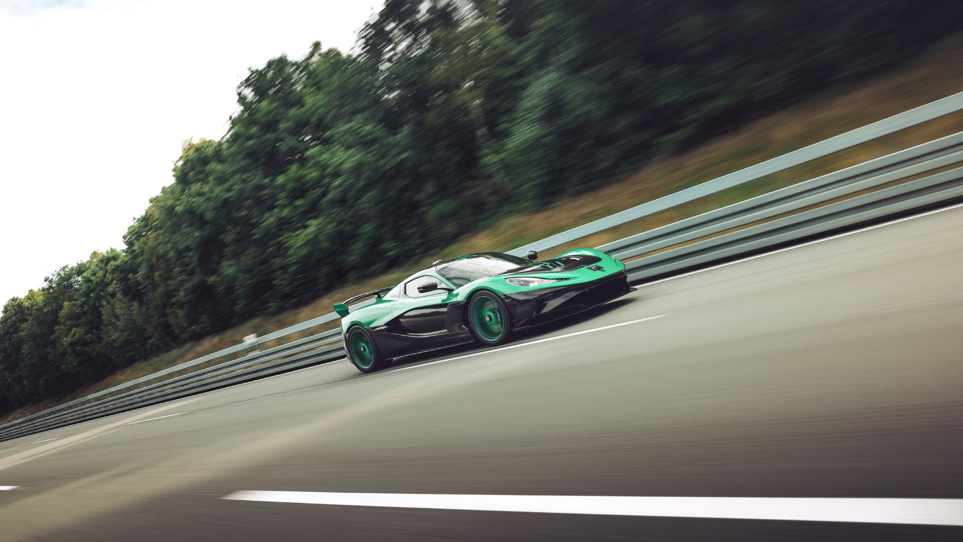 Photos: 268 mph EV beast shatters 24 records to leave competitors in ...