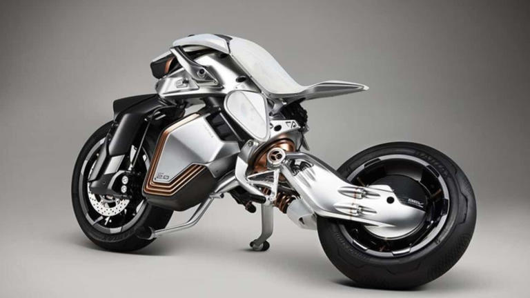 Yamaha’s Insane Robot Motorcycle Just Won a Red Dot Award, Because Why Not?