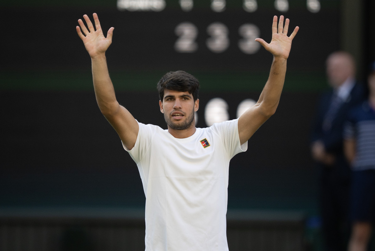 Carlos Alcaraz Loves His Family So Much the Wimbledon Star Still Lives ...