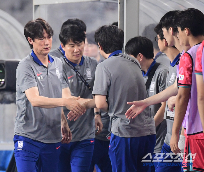 Oh Se-hoon is waiting again → Lee Ho-jae's first starter Hong Myung-bo ...