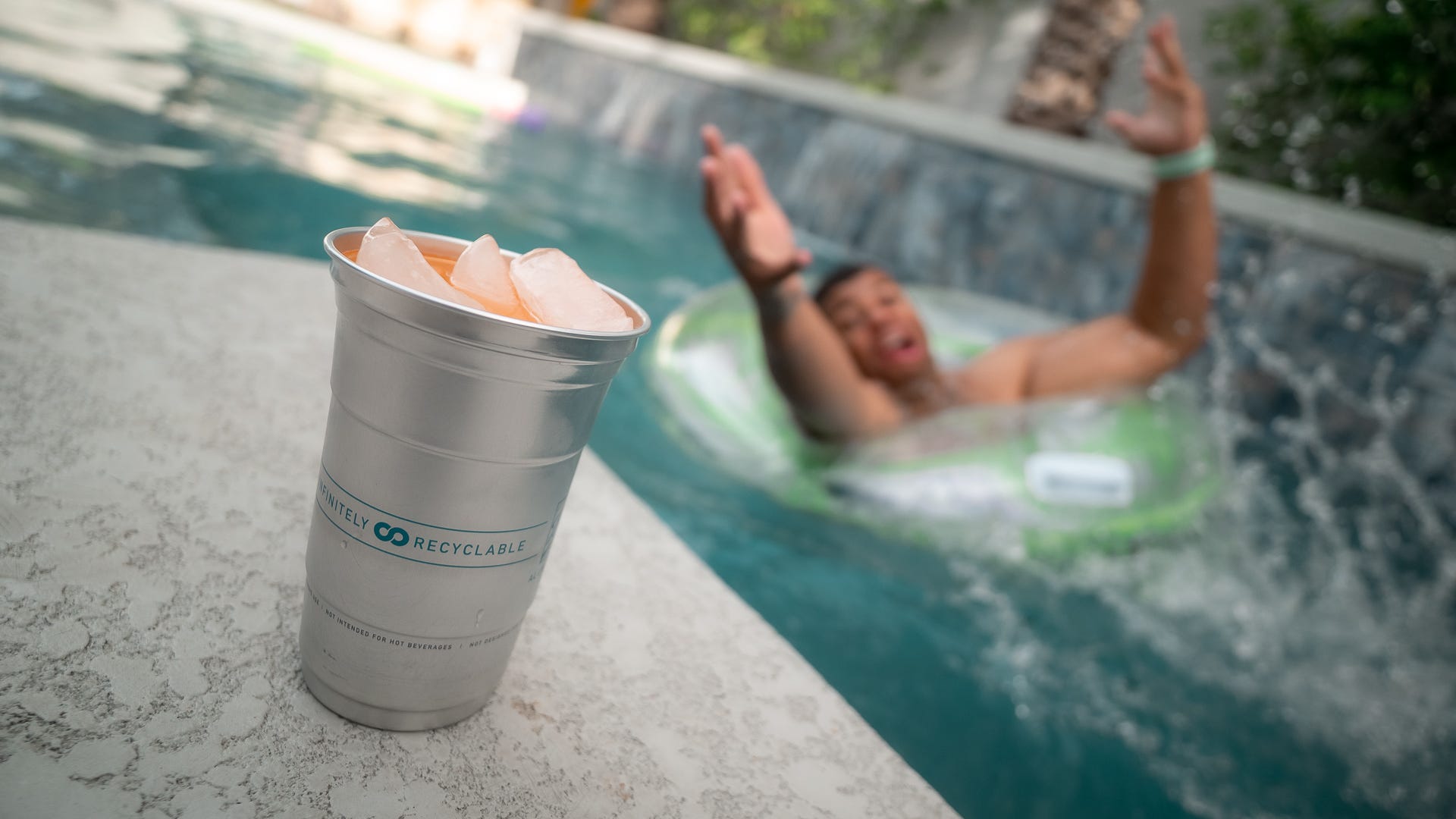 How to make a DIY floating cooler for hot days at the pool