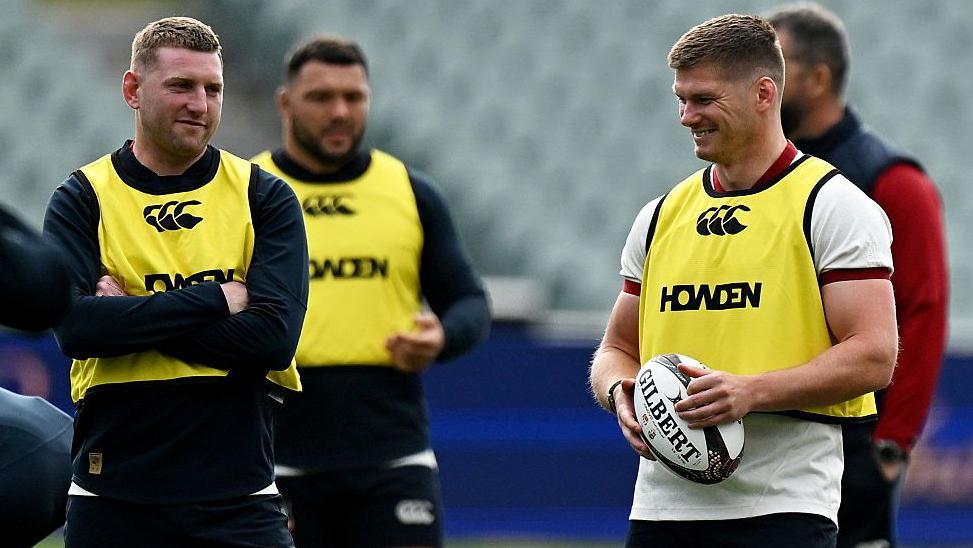 Farrell is an 'insurance policy' for Russell - Barclay