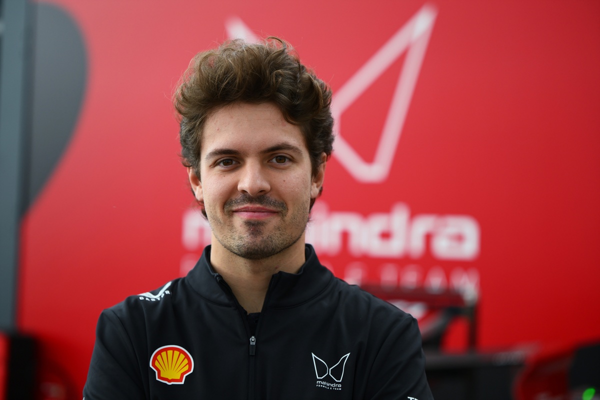 De Vries 'rasga' elogios a Drugovich, substituto do holandês na F-E