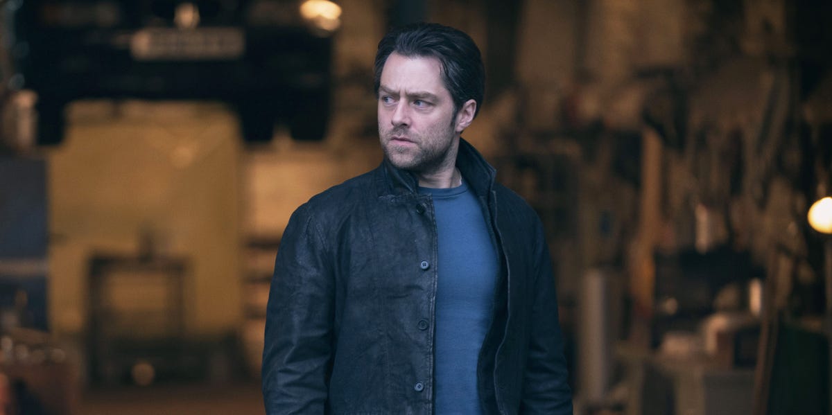 Award-winning gritty BBC crime drama based on iconic detective ...